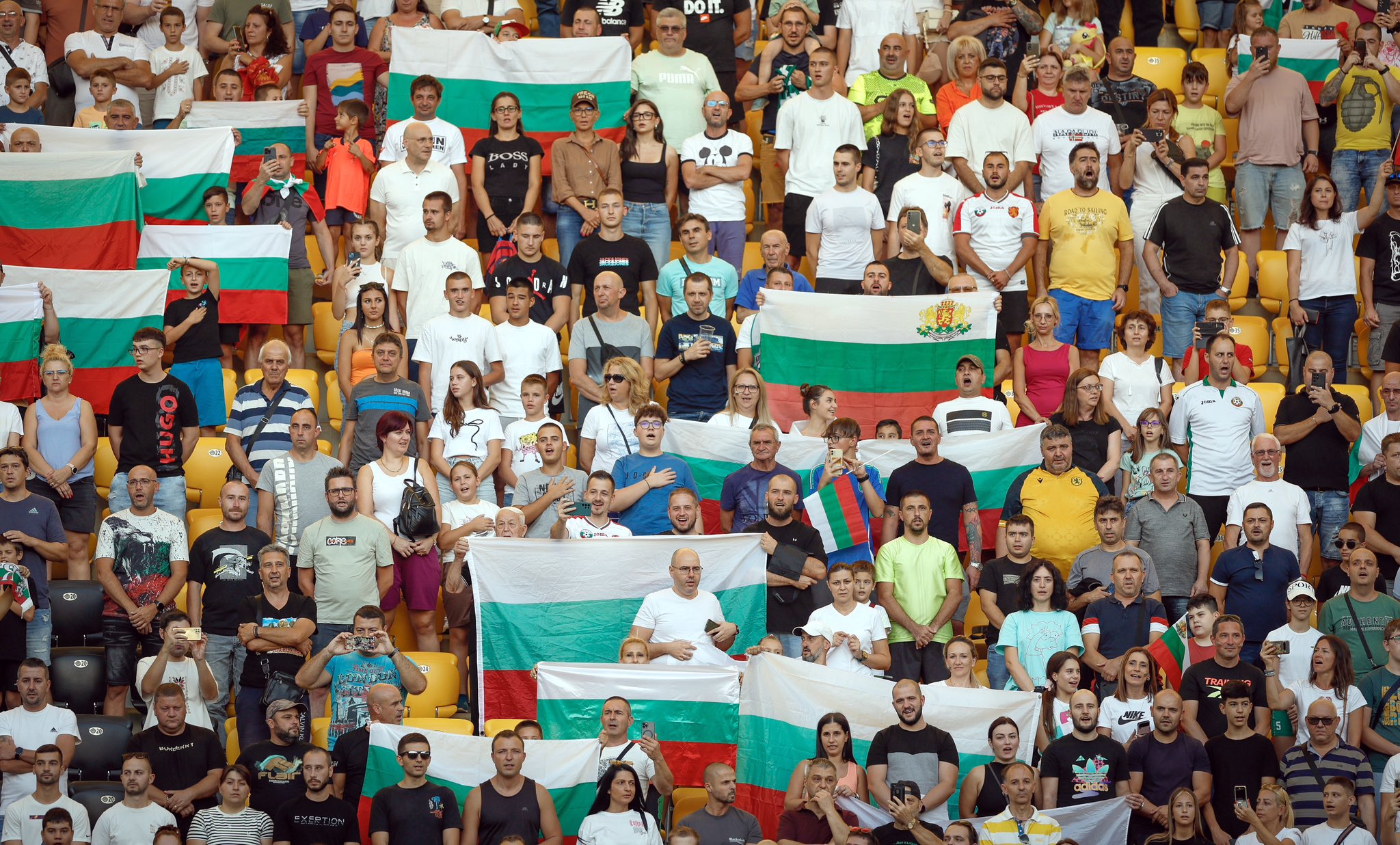 Gaffe in Bulgaria, minuto di silenzio ma l'ex calciatore non è morto - DCM